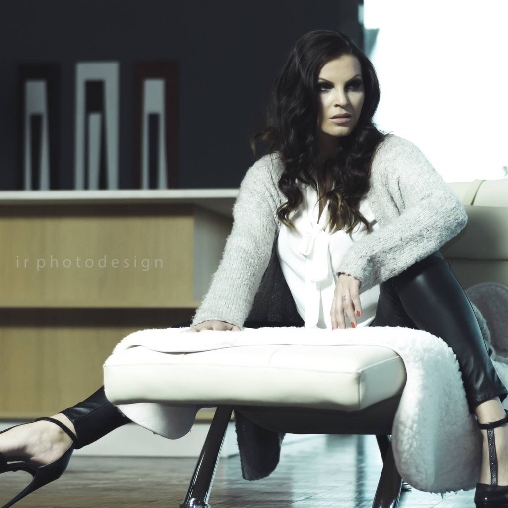 Alexandra Philipps - Moderatorin - Selbstständigkeit | XING