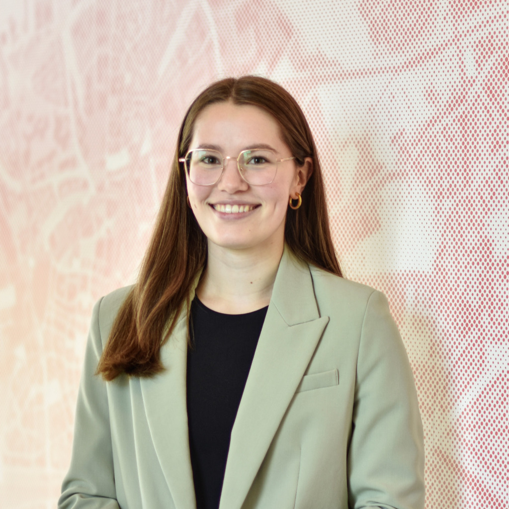 Vanessa Heinze - Legal Operations Managerin - DRK Landesverband ...