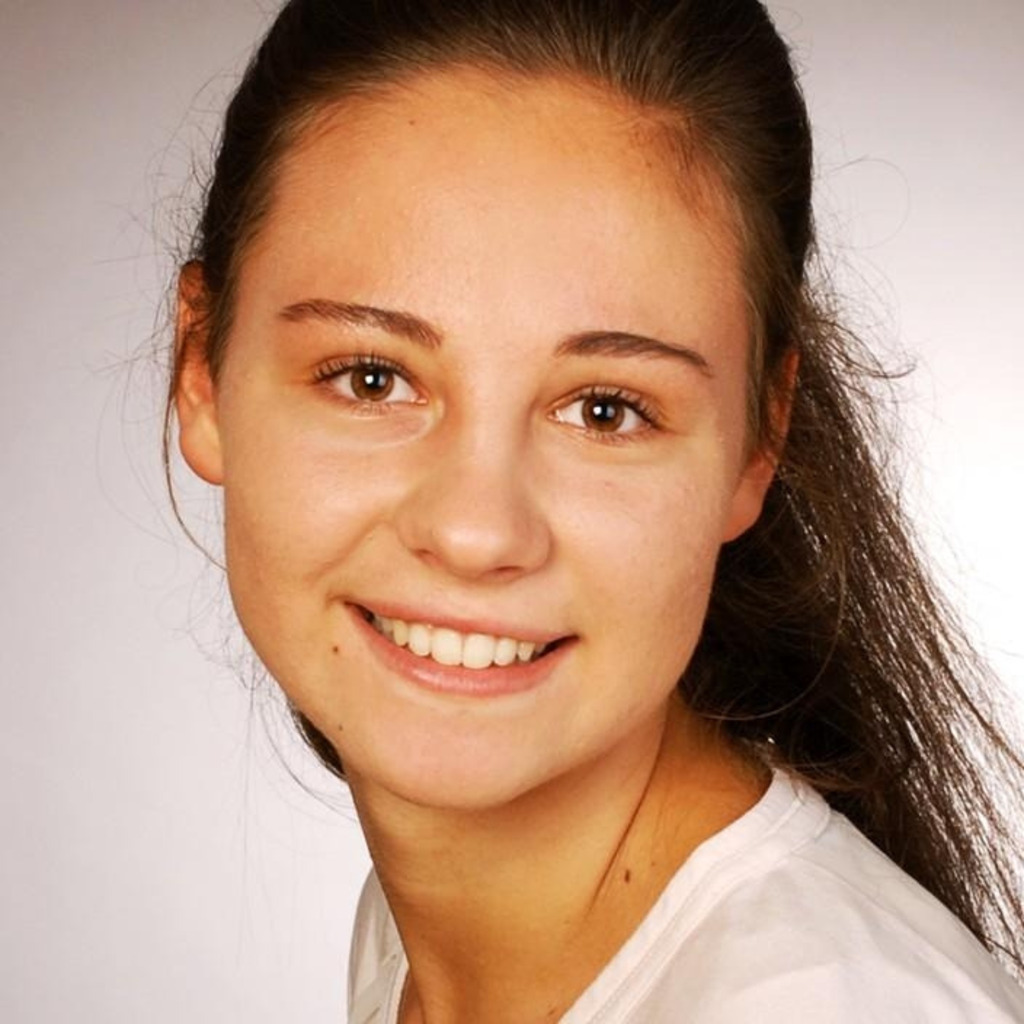 Kerstin Riedel - Kauffrau für Büromanagement - IAV Gifhorn | XING