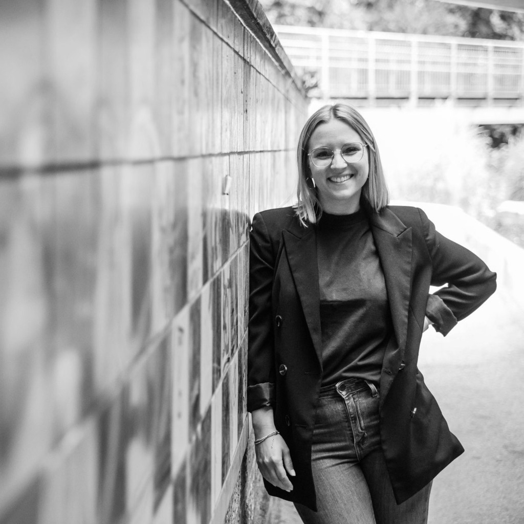 Nadine Ebert - Geschäftsführerin - Die Telefonistinnen Heyn&Ebert GbR | XING