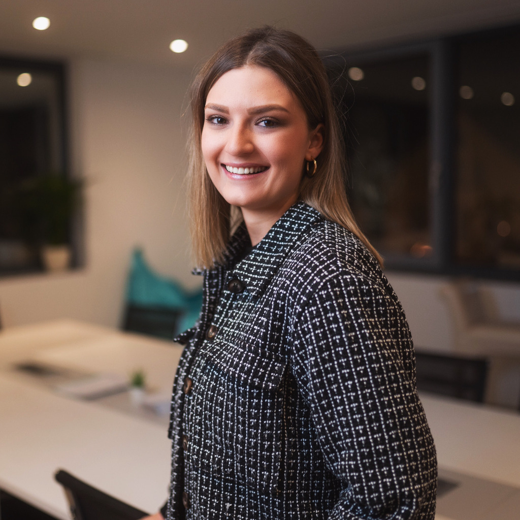 Lea Lichownik - Online Marketing Manager - Karl Conzelmann GmbH + Co ...