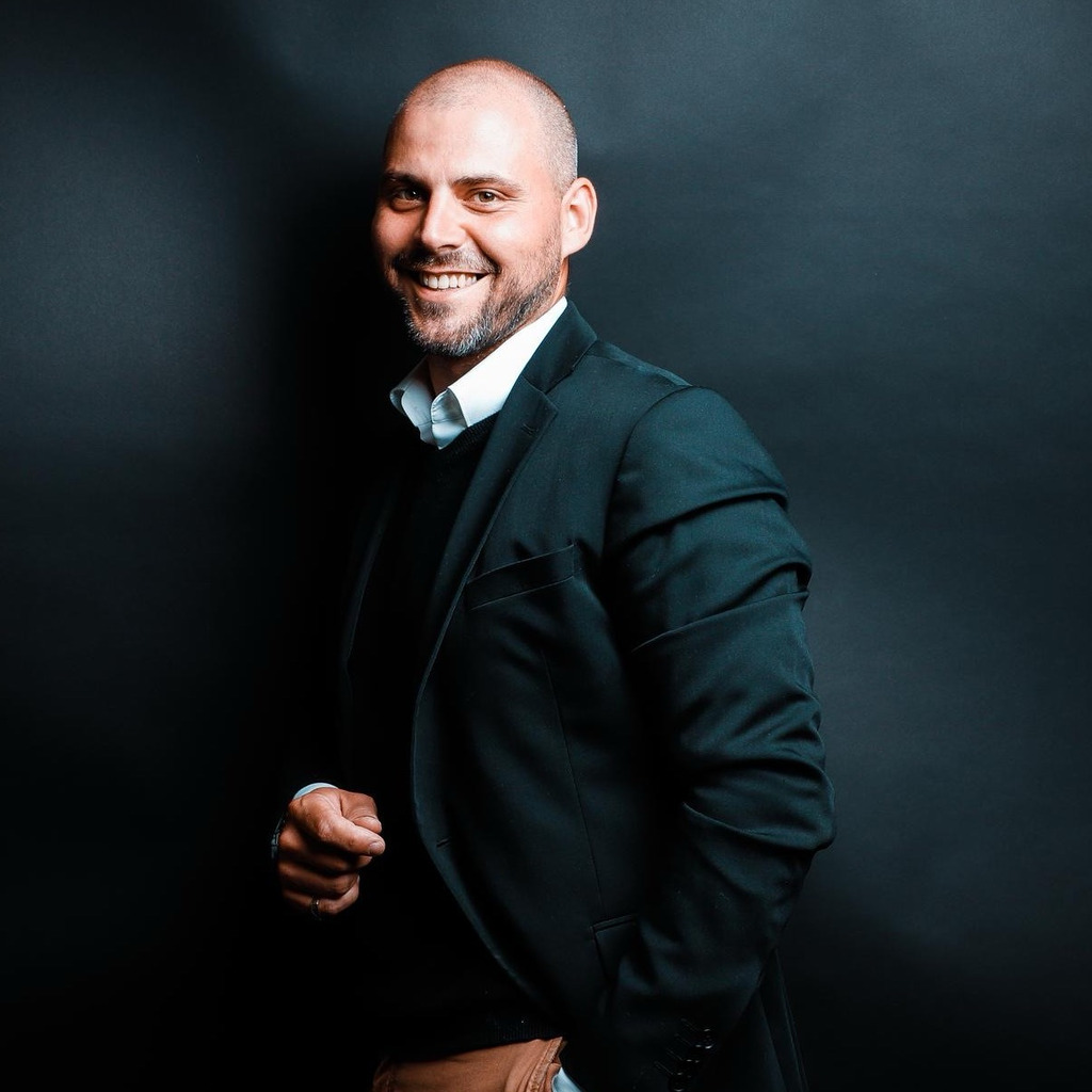 Christopher Messina - Director of Supply Chain & Logistics Recruiting ...