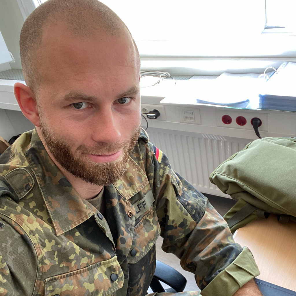 Jerome Wolff - Medizintechniker - Bundeswehr | XING