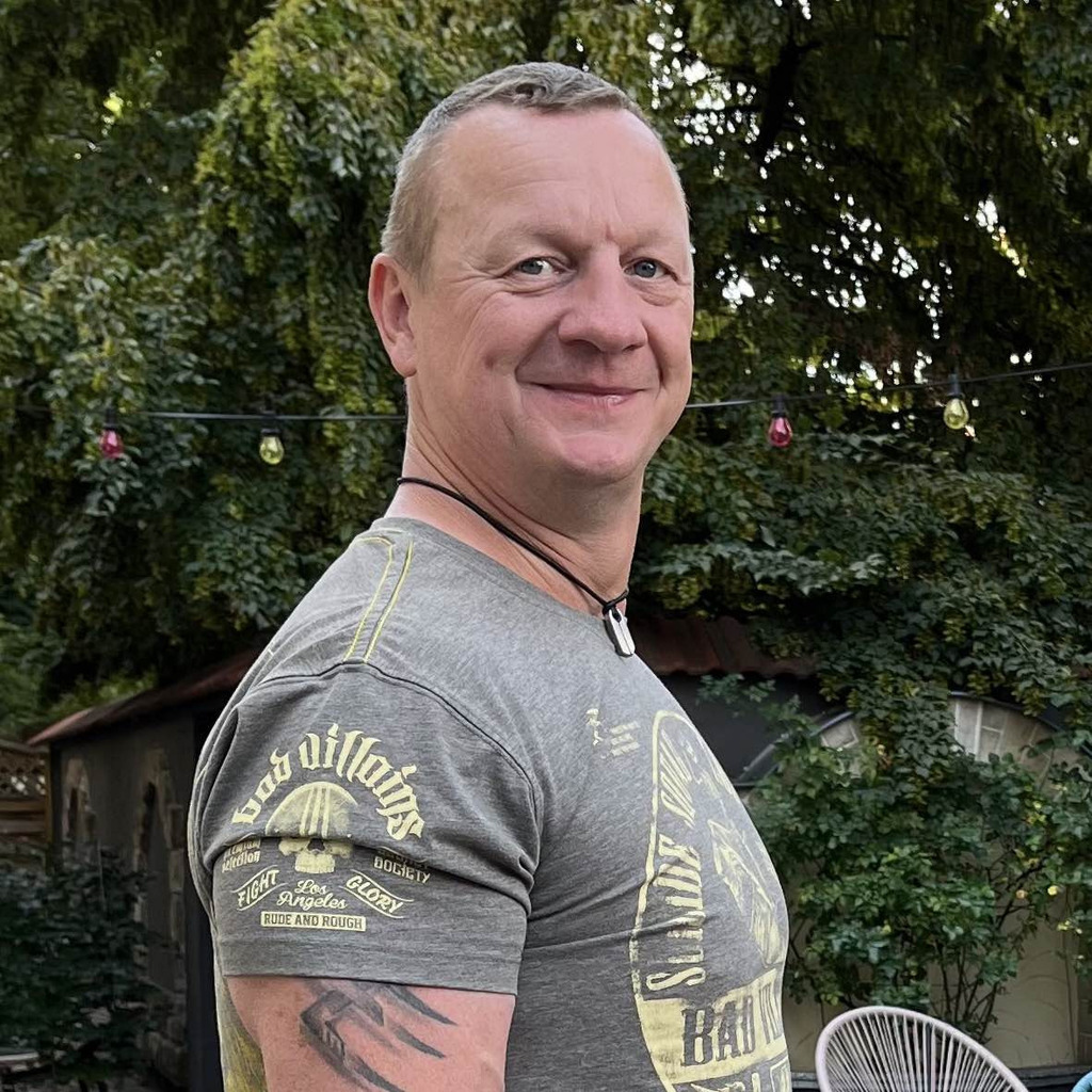 Mario Graf's Instagram, Twitter & Facebook on IDCrawl