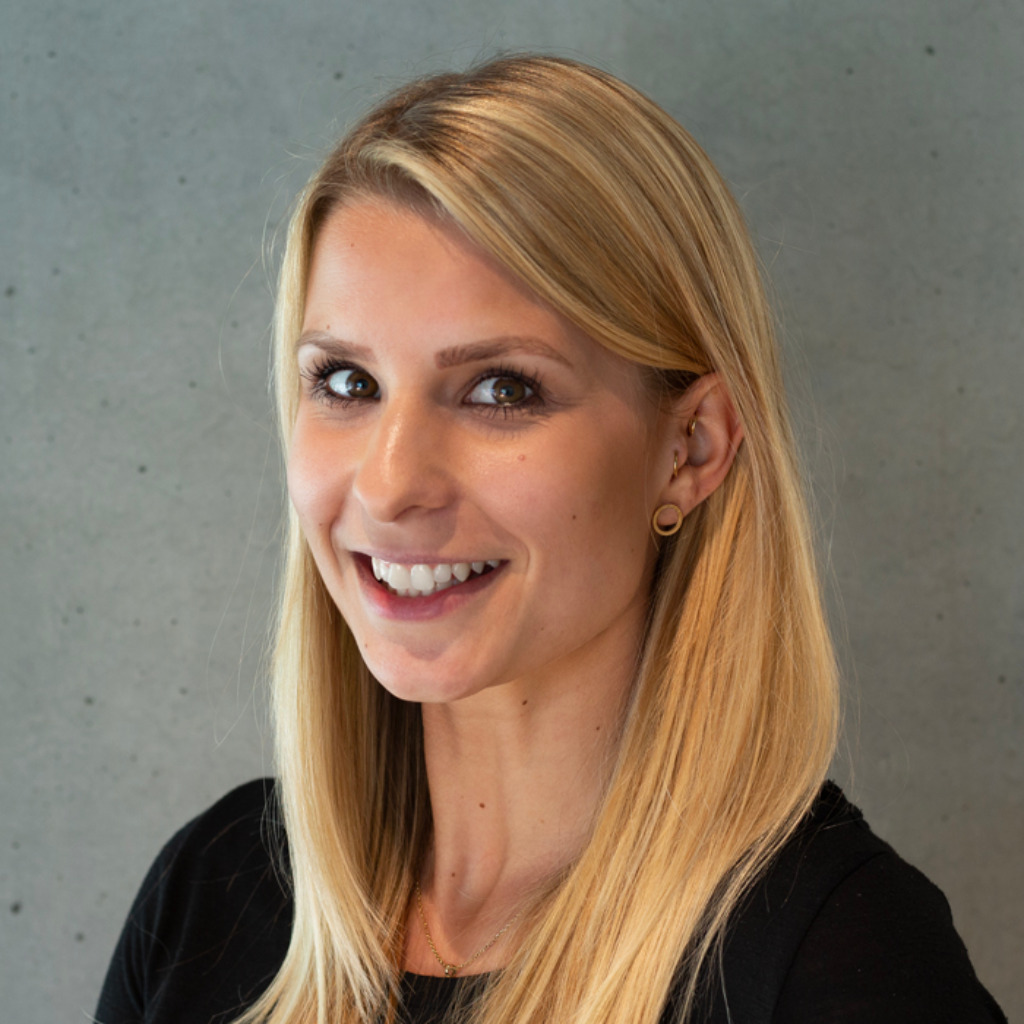 Alice Ruehl - Grafik-Designerin MAC - engelbert strauss GmbH & Co. KG ...