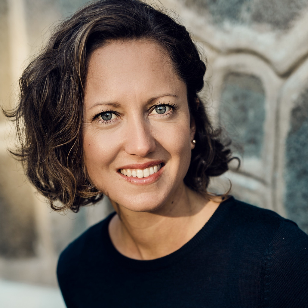 Mag. Judith Chikhi - Projektleiterin - Dachverband der ...