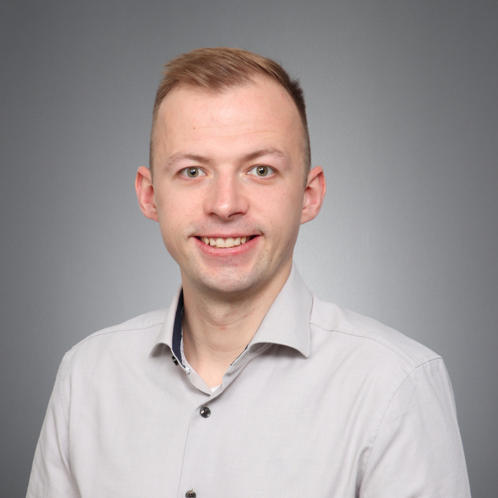 Niklas Stockmann - International Key Account Management - Mercedes-Benz ...