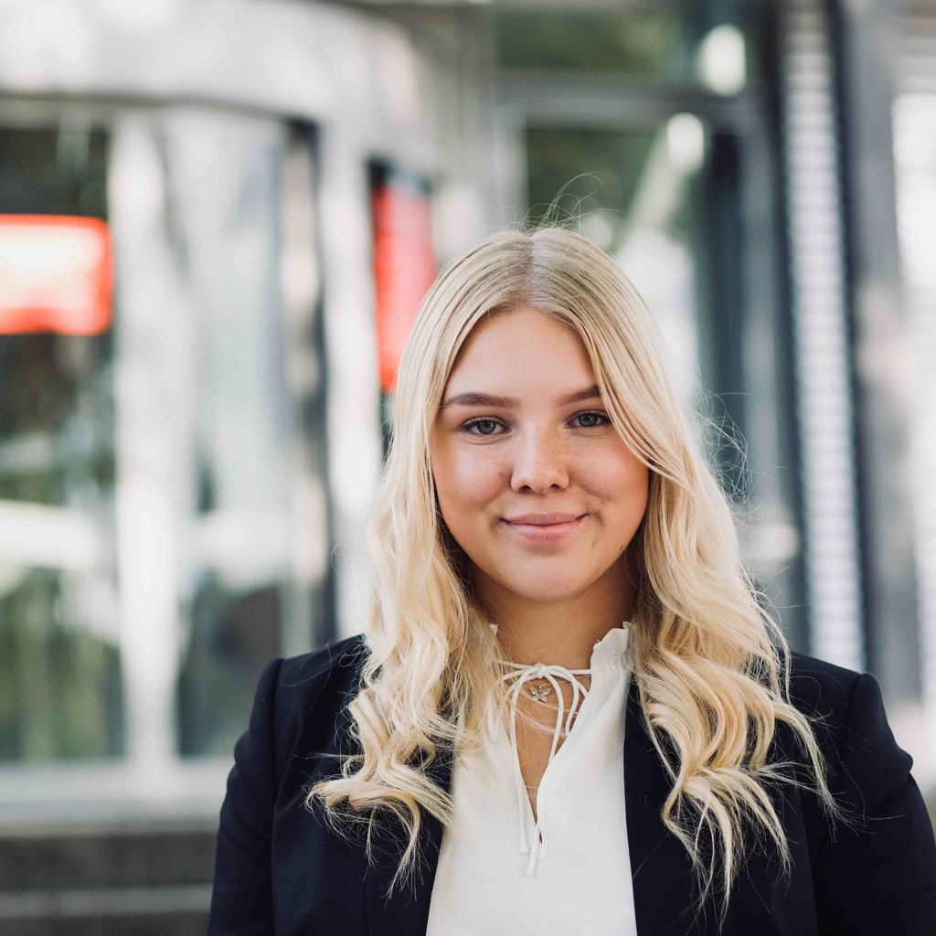 Lena Schröder - Bankkauffrau - Sparkasse Uelzen Lüchow-Dannenberg | XING Lena Schröder - Bankkauffrau - Sparkasse Uelzen Lüchow-Dannenberg | XING