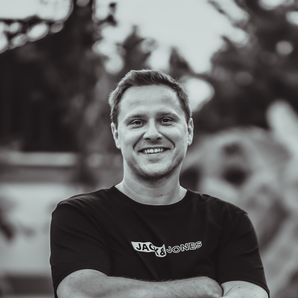 Daniel Dudek - Technischer Einkauf - Käserei Champignon Hofmeister GmbH & Co. KG | XING