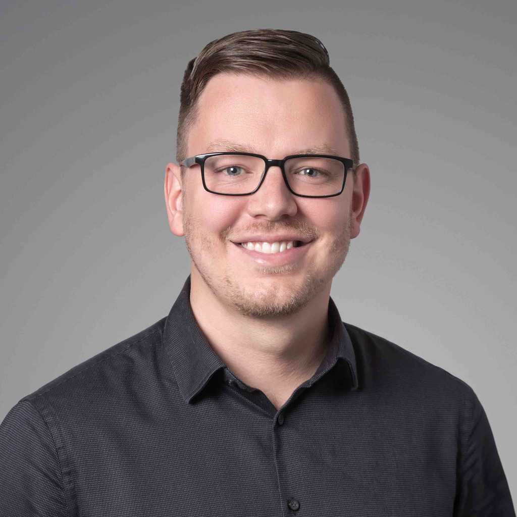 André Bauch - Vertriebsinnendienst Online Store - Mercedes-Benz Group ...