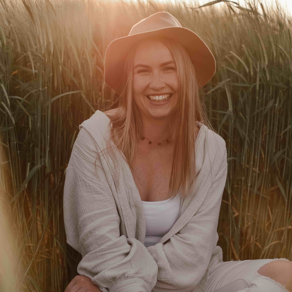 Julia Nolte - Geschäftsführerin | Grafikerin - Einzigartig Grafikdesign UG | XING