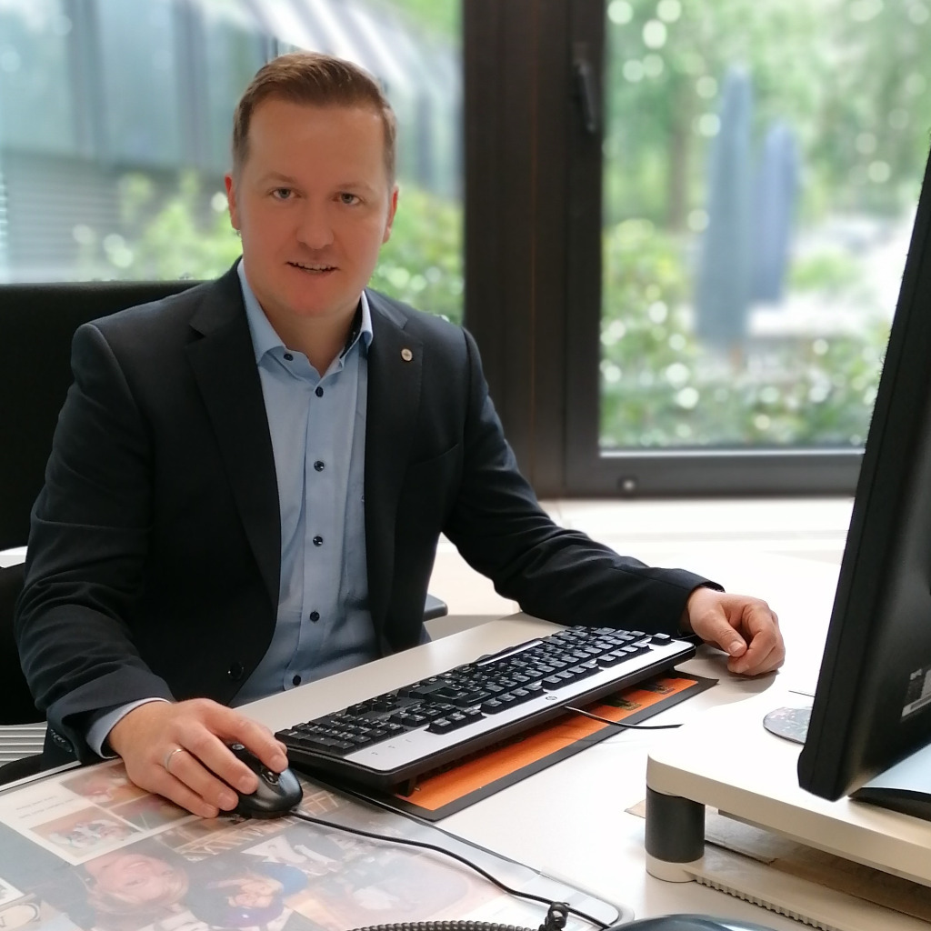 Daniel Schulte - Leiter Zentraleinkauf - Warsteiner Brauerei Haus ...