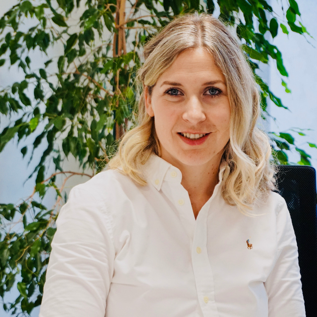 Sabrina Peitz - Prokuristin - AbReDi-serv GmbH | XING