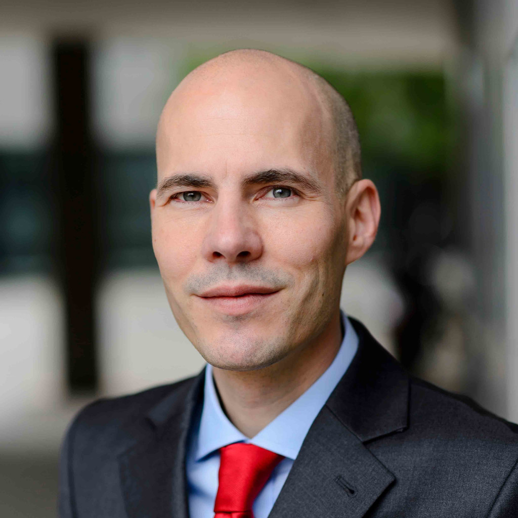 Prof. Dr. Holger Poppert - Chefarzt - Helios Klinikum München West | XING