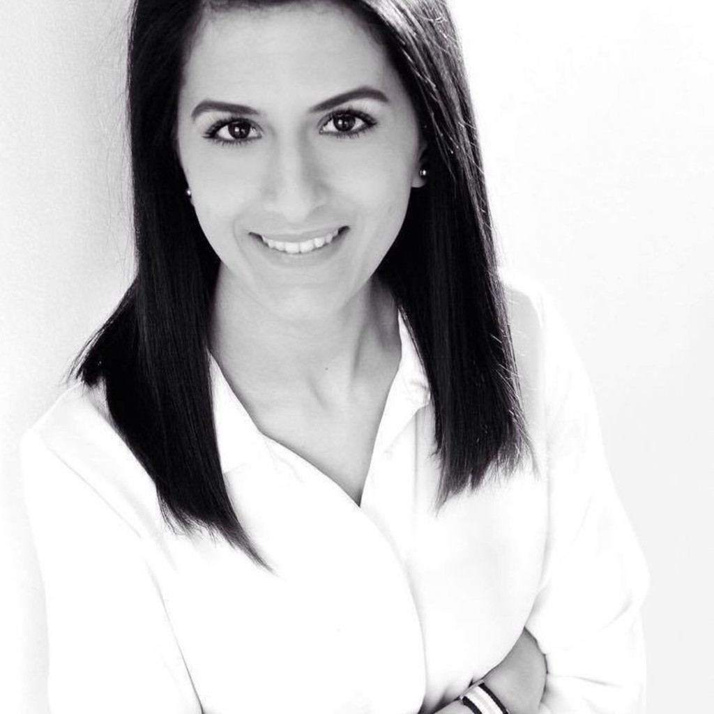 Breshna Omar - Verantwortliche Person Großhandel - axunio Pharma GmbH ...