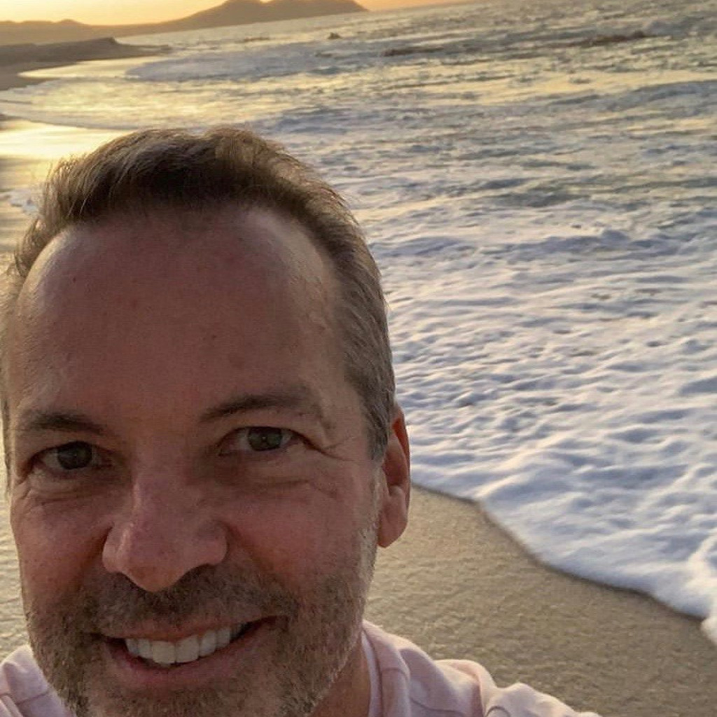 Michael Leo - Director of Operations - Self-Employed Freelancer | XING