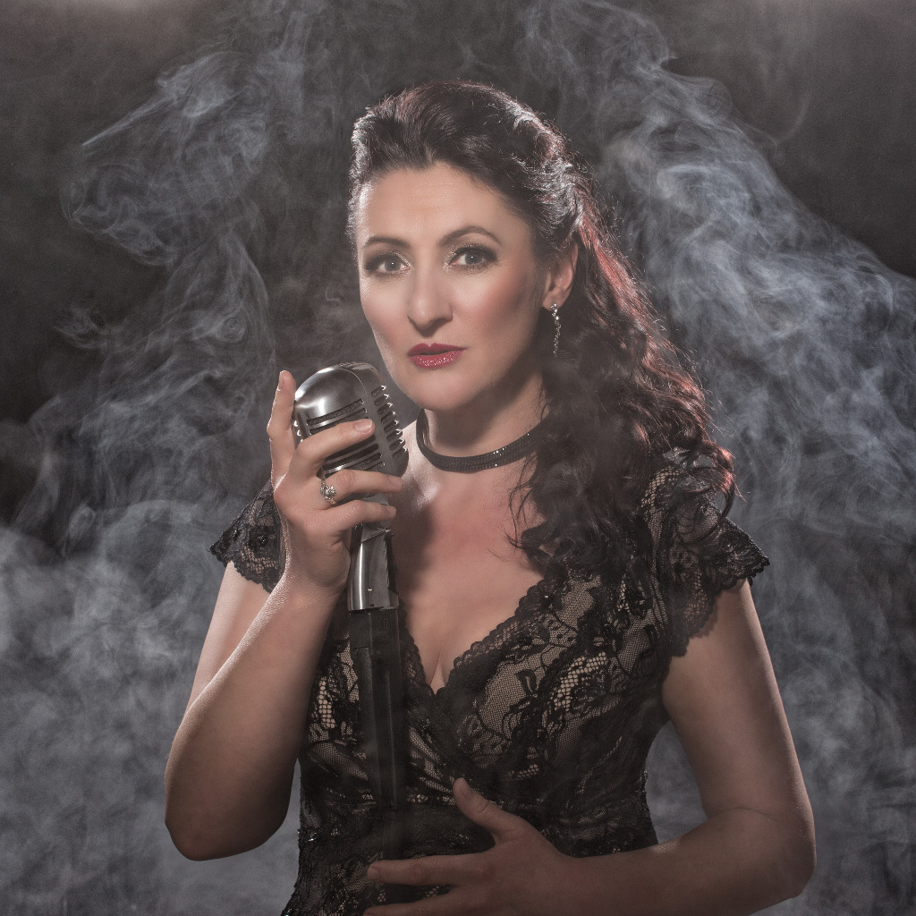 Valérie May - Sängerin - Valérie May Vocals | XING