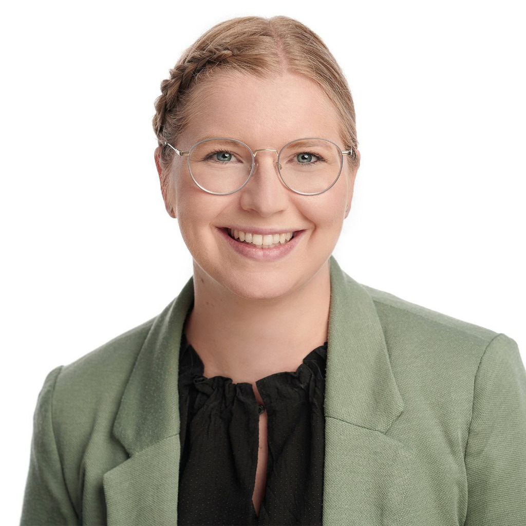 Saskia Pollmann - Abteilungsleiterin Zentrale Services - Kommunale ...