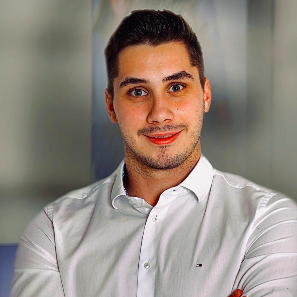 Pascal Reichert - Kaufmann für Versicherungen und Finanzen - AXA Geschäftsstelle André Jungk | XING