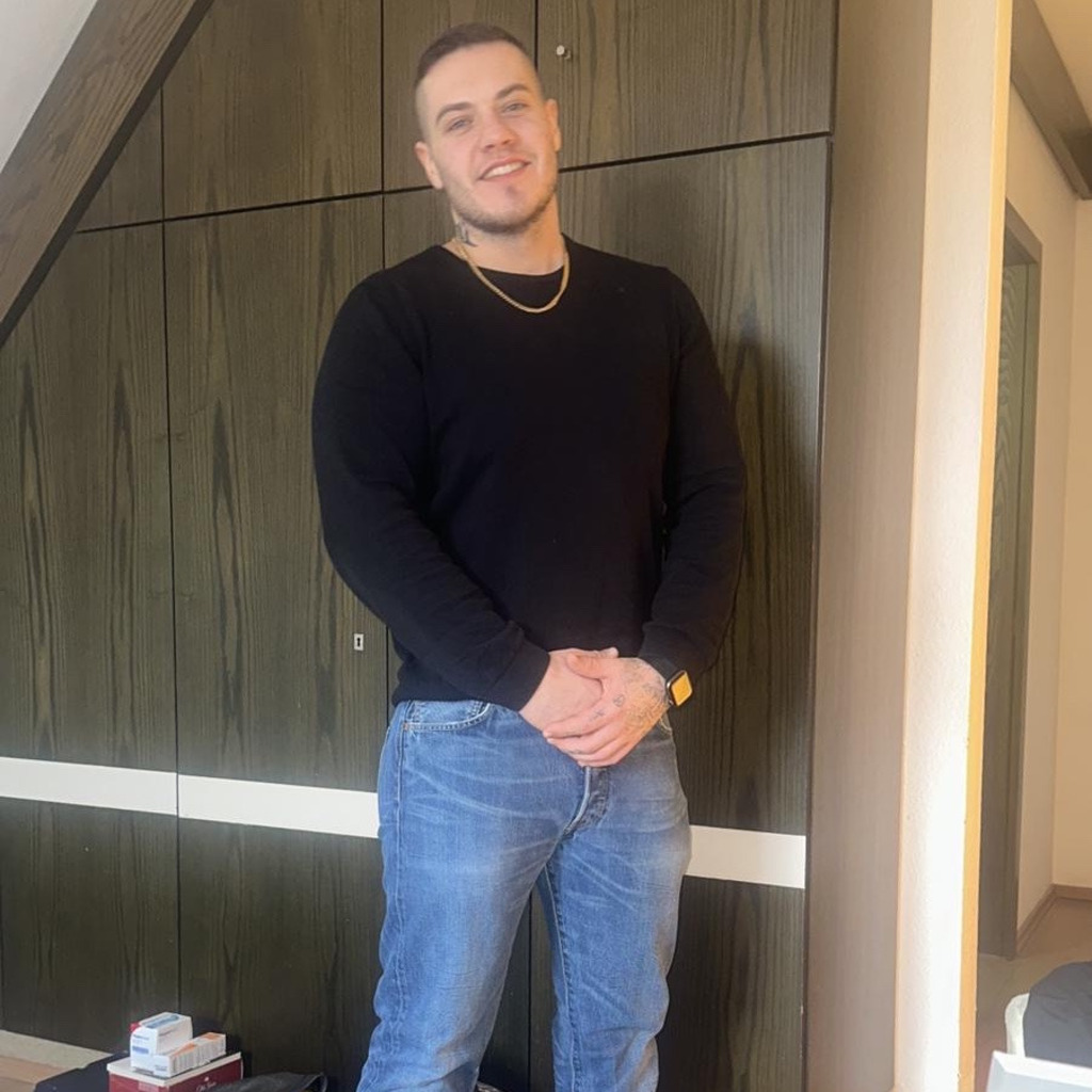 Tim Burr - Fahrzeuglackierer - Zumpe Autolackiererei | XING