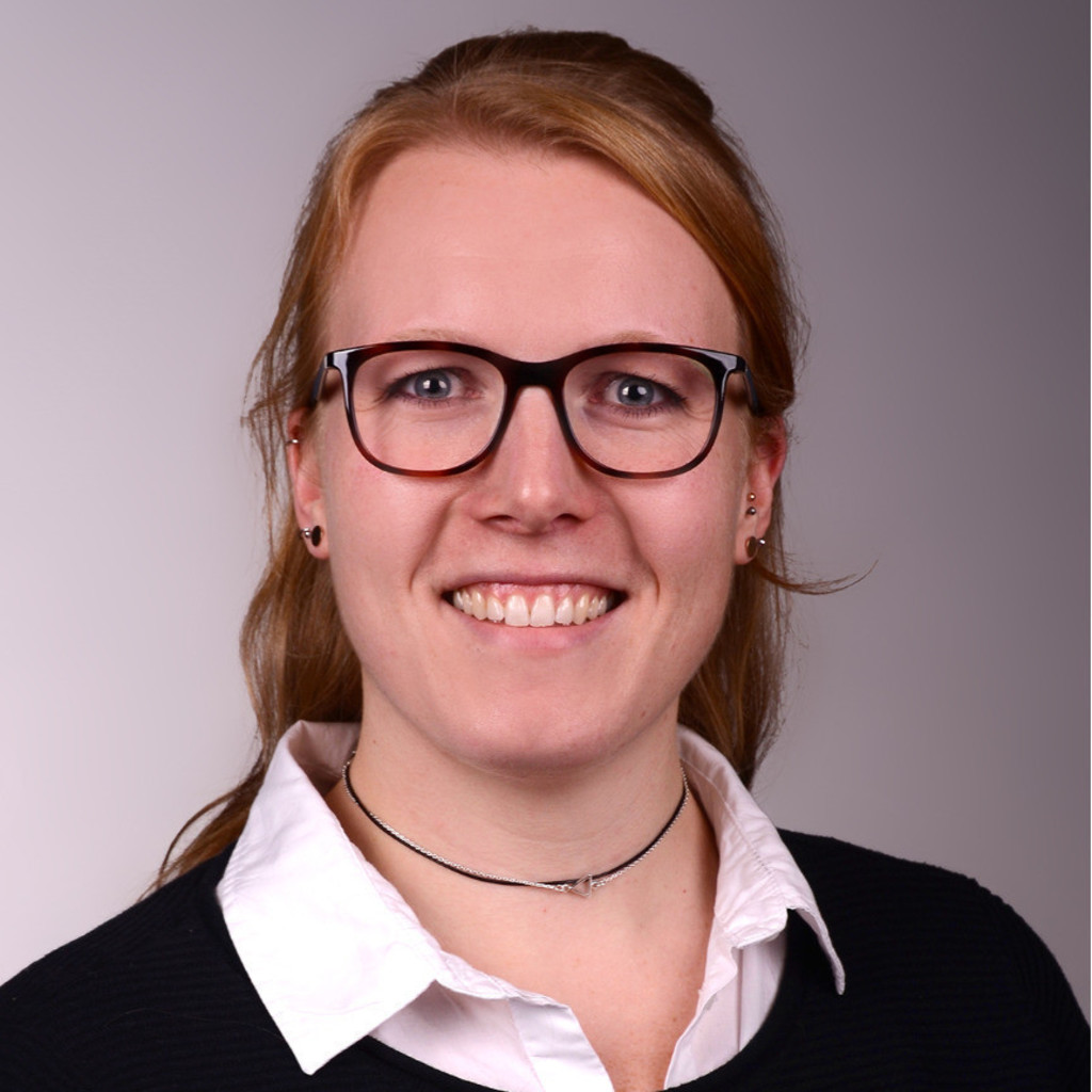 Lisa Buck - Stellvertretende Leiterin - Bundeswehr | XING