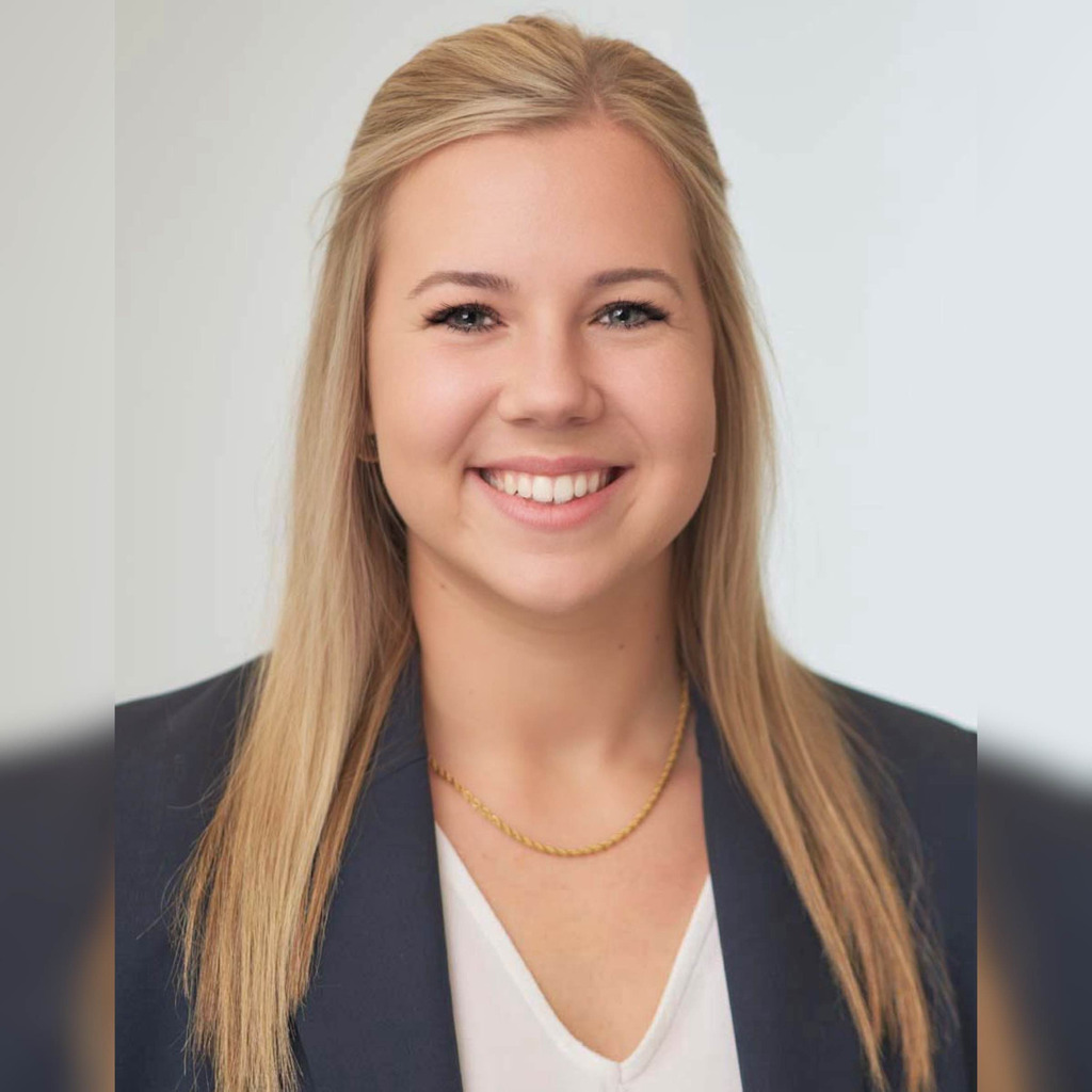 Alisa Höll - Banking & Sales - Hochschule für Finanzwirtschaft ...