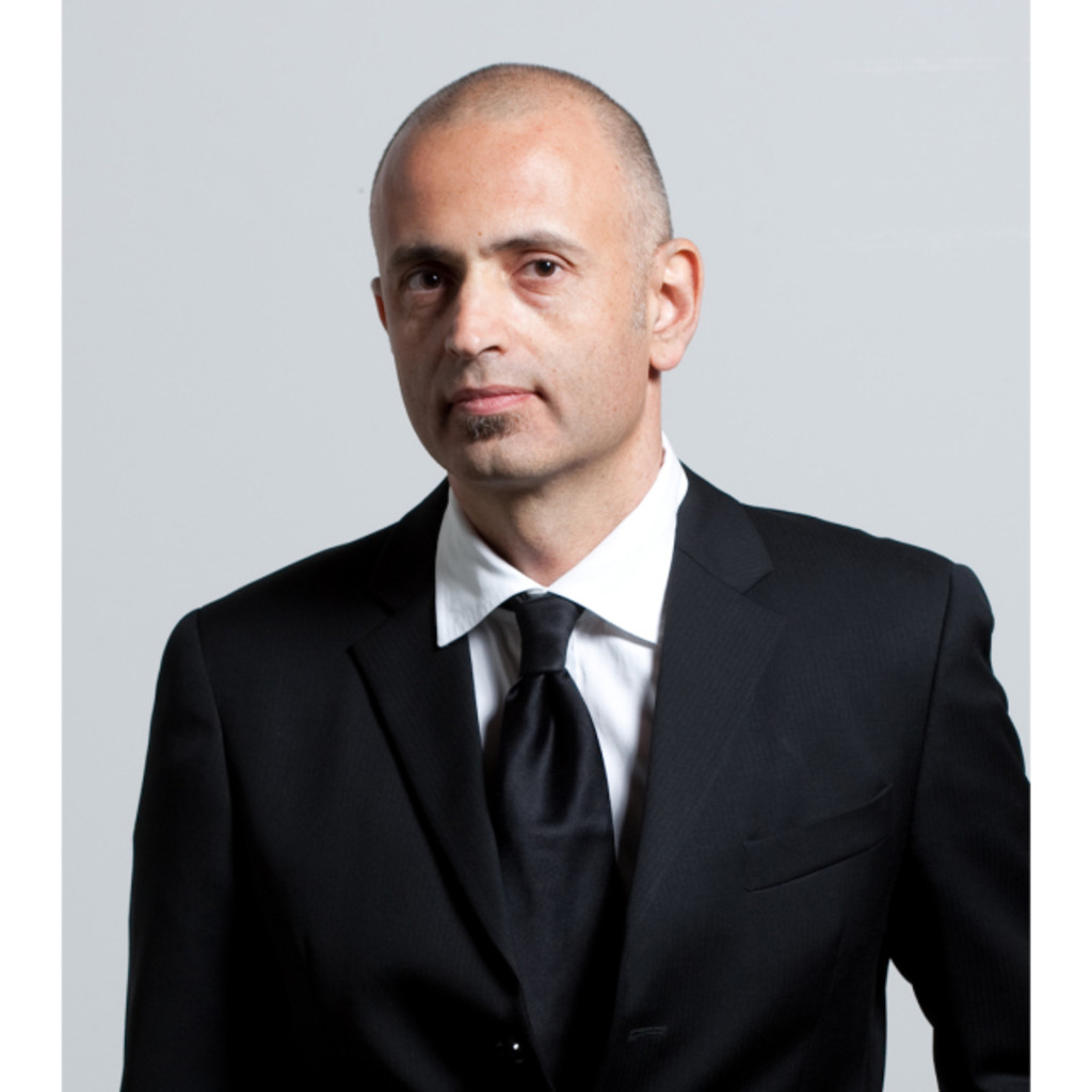 Marco Simonetti - Design Director - Heads Corporate Branding AG | XING