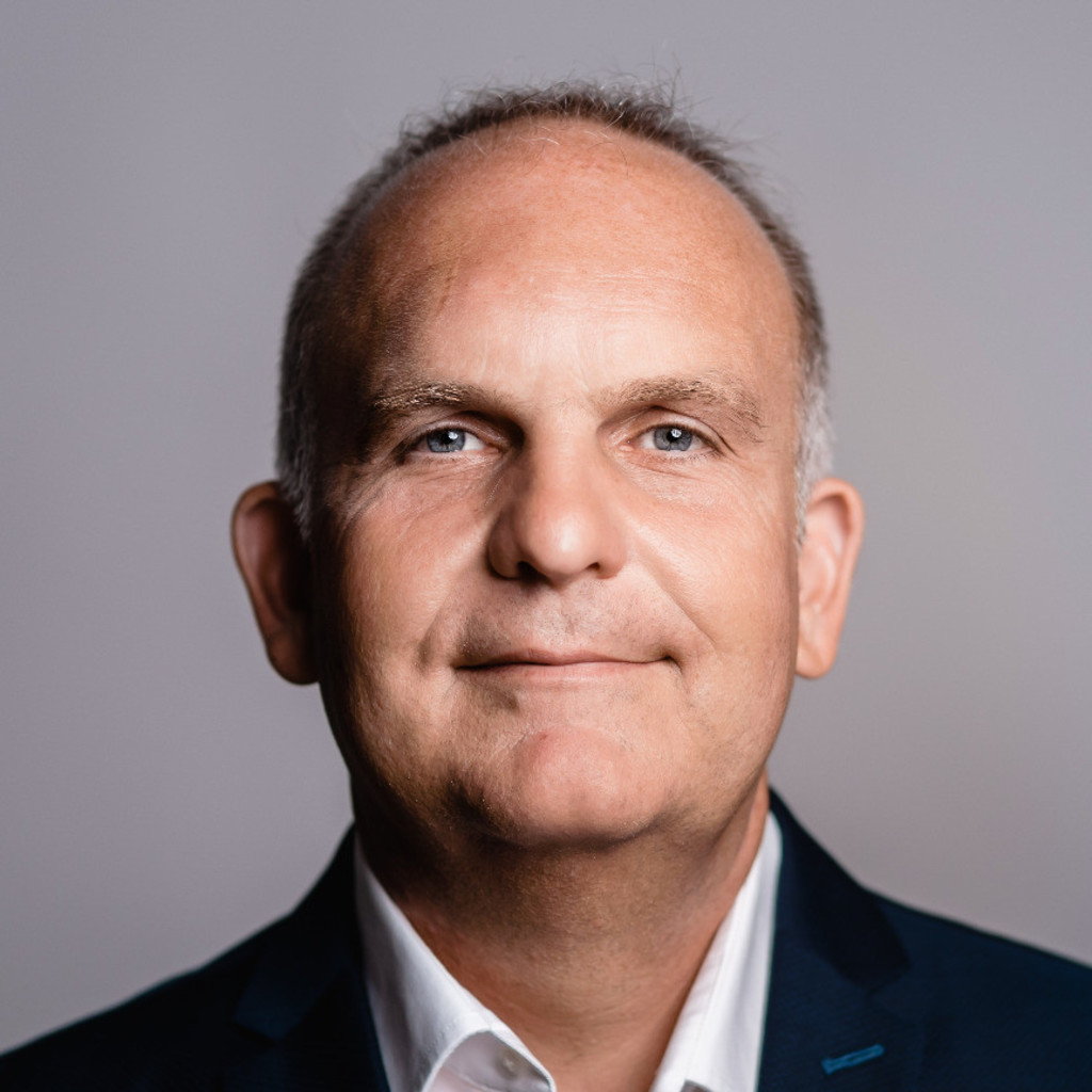 Michael Messmer - Leiter Instandhaltungsstrategie Daimler Trucks ...