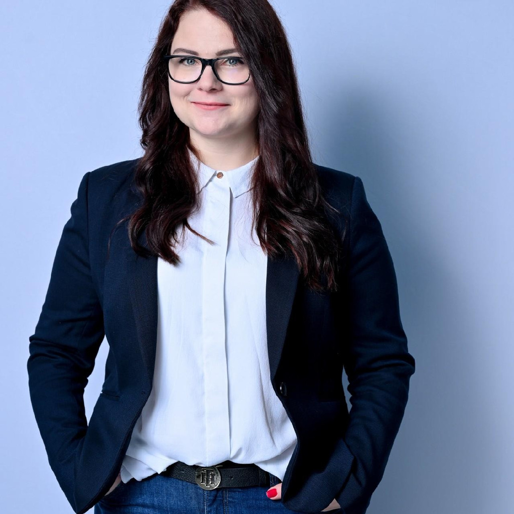 Julia Melzer - Projektleiterin - BHG.BROICHCATERING GMBH | XING