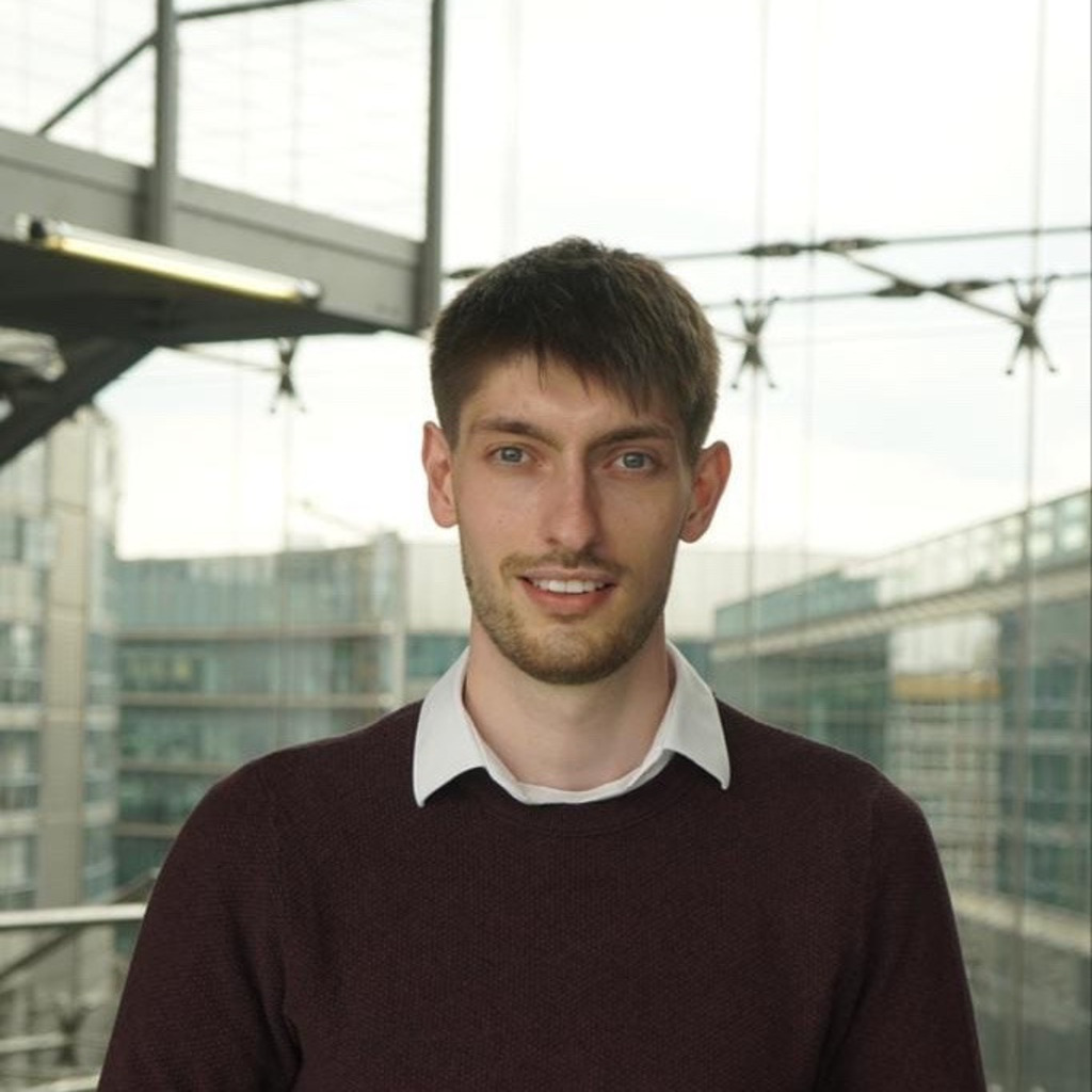 Robert Menzlow - Geschäftsführer - brayn.io | XING