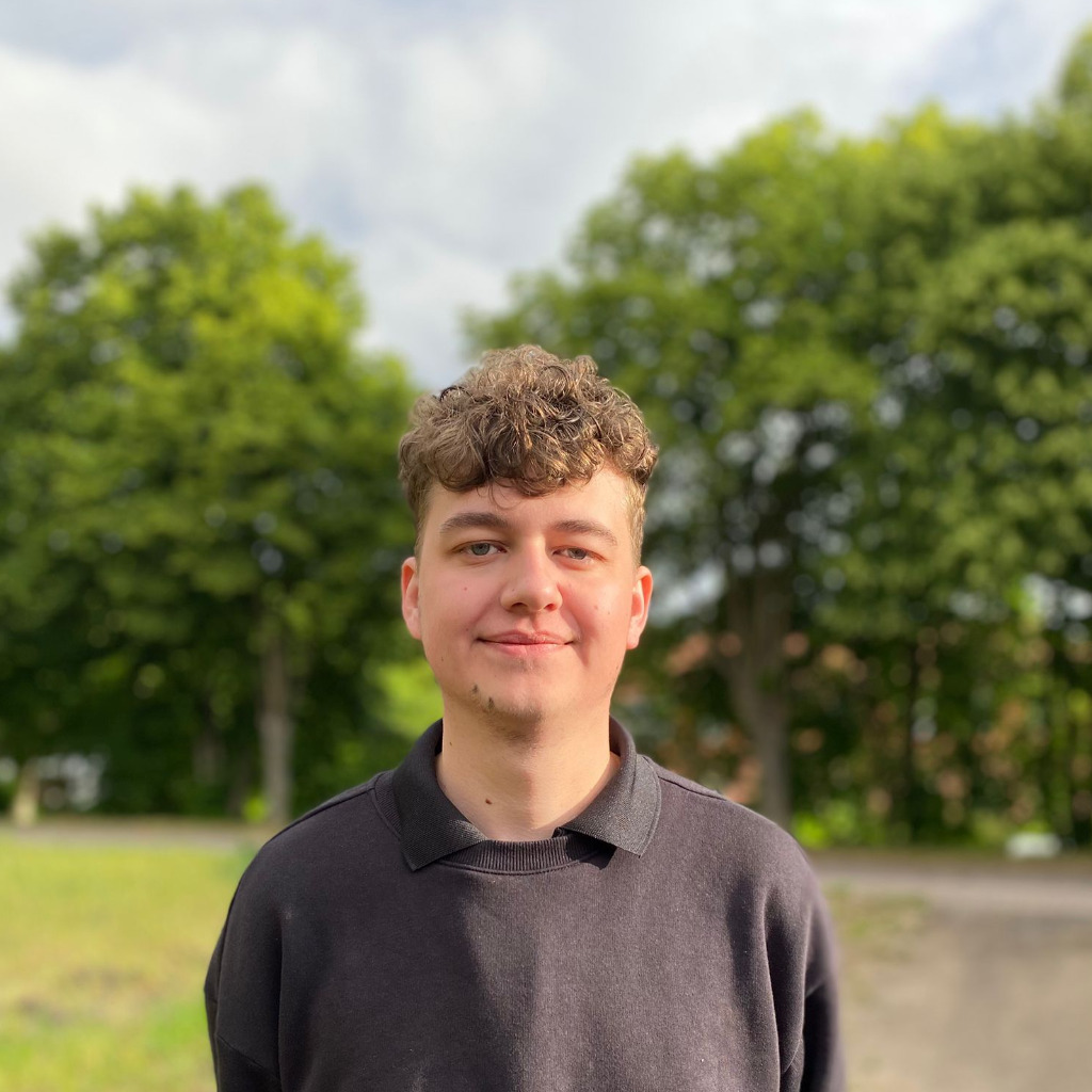 Paul Semrau - IT-Systemadministrator - VINEROTEC | XING