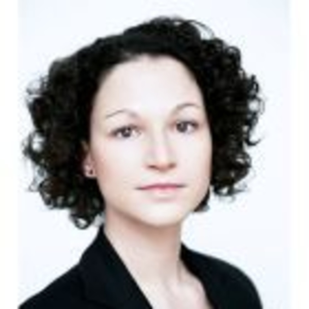 Alexandra Deveci - Referentin Öffentlichkeitsarbeit und ...