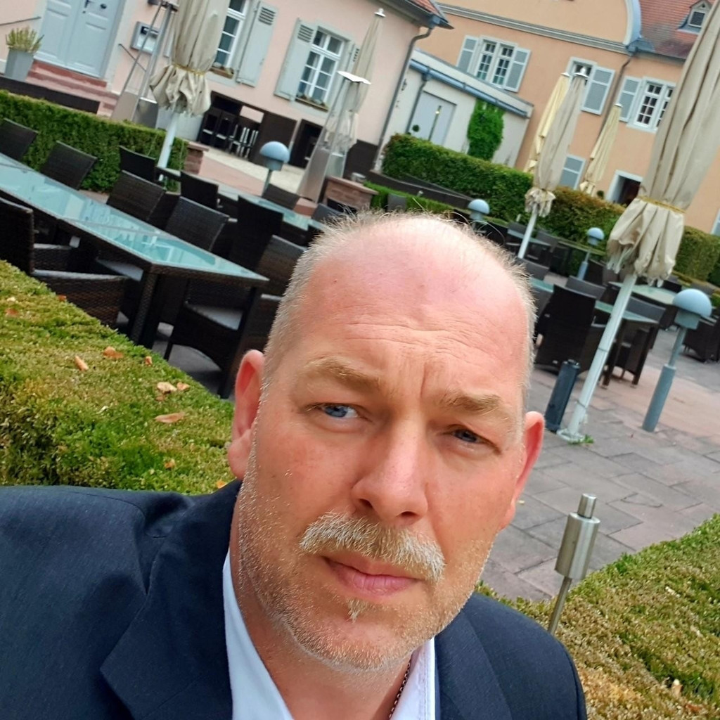 Oliver Englert - Niederlassungsleiter Niederlassung Frankfurt - Sprint ...