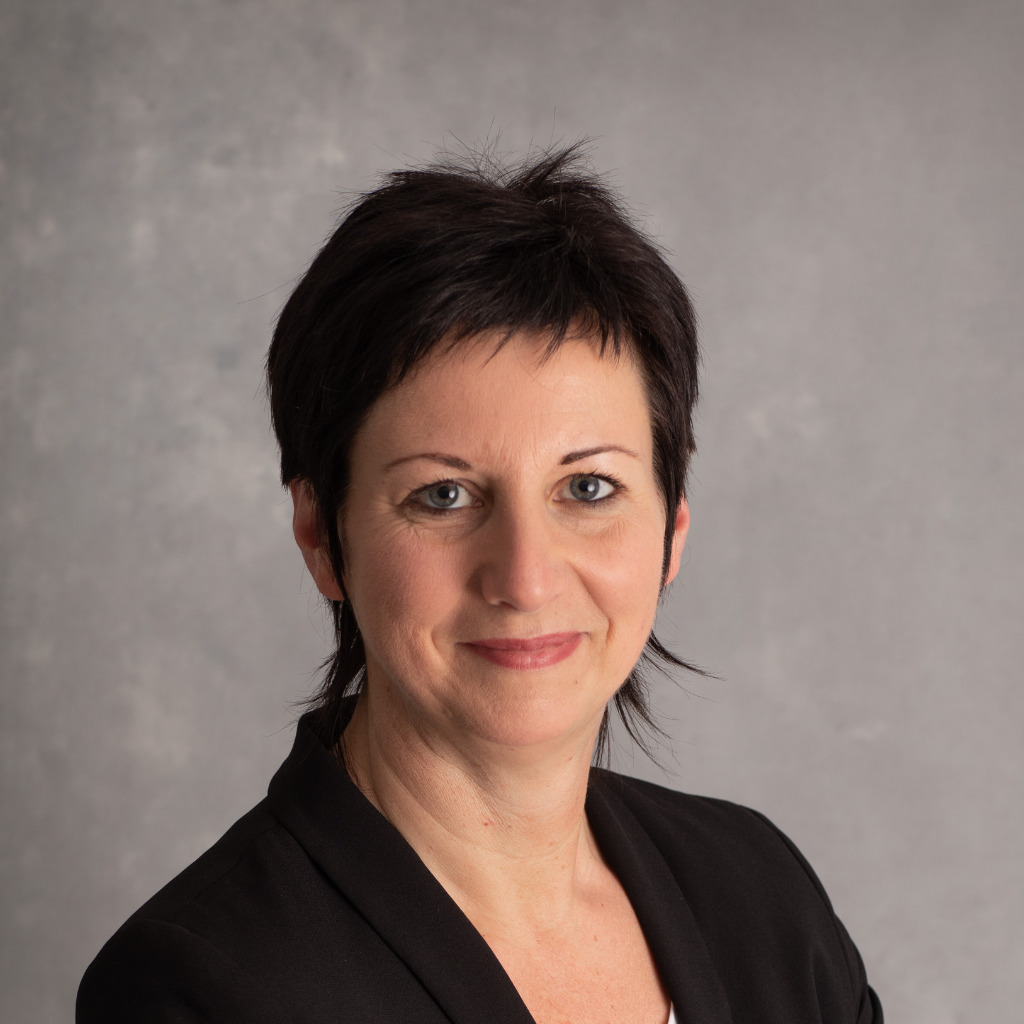 Jacqueline Kühner - Verwaltungsangestellte, Proberty- und ...