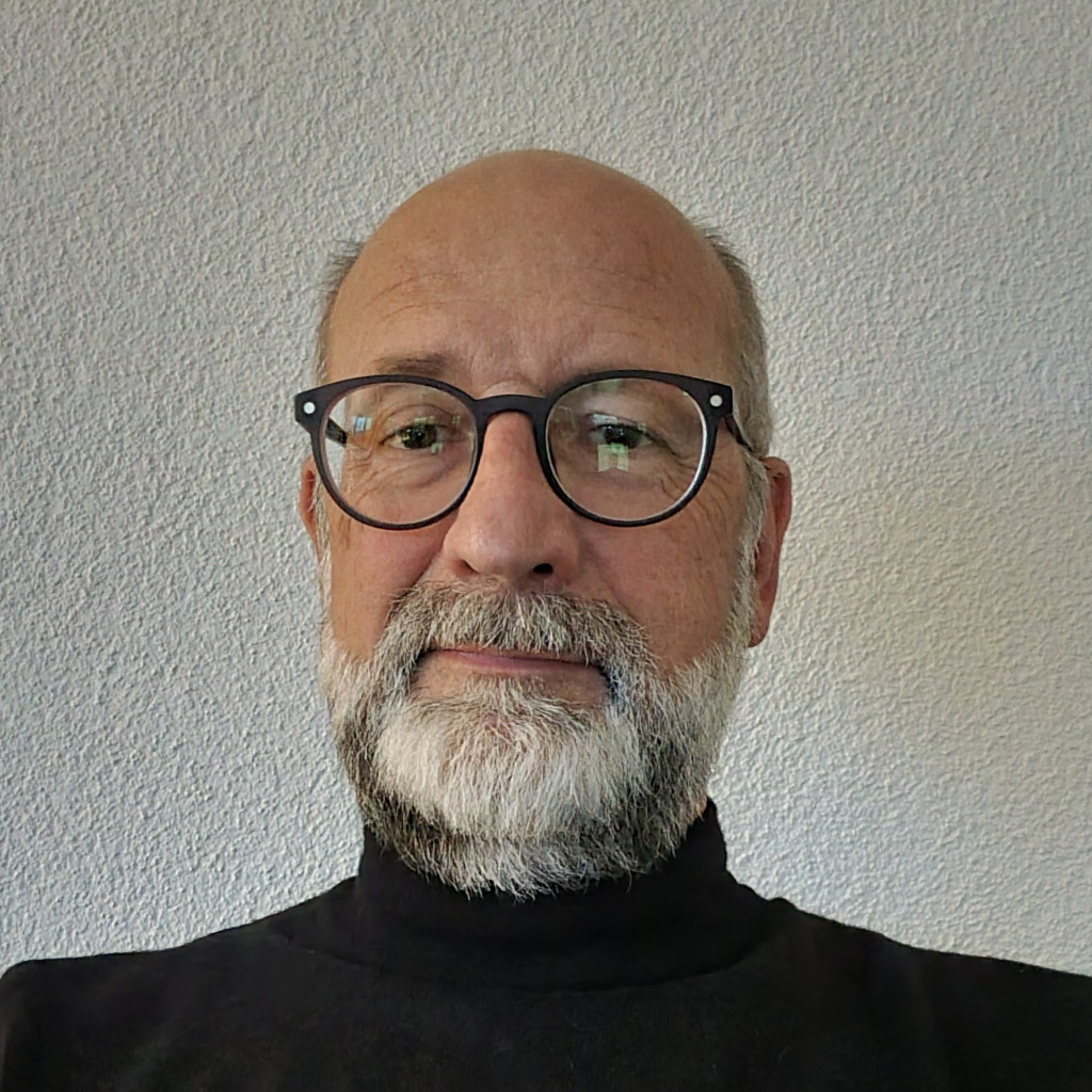 Peter Kuster - Corporate Data Protection Officer - maxon international ...