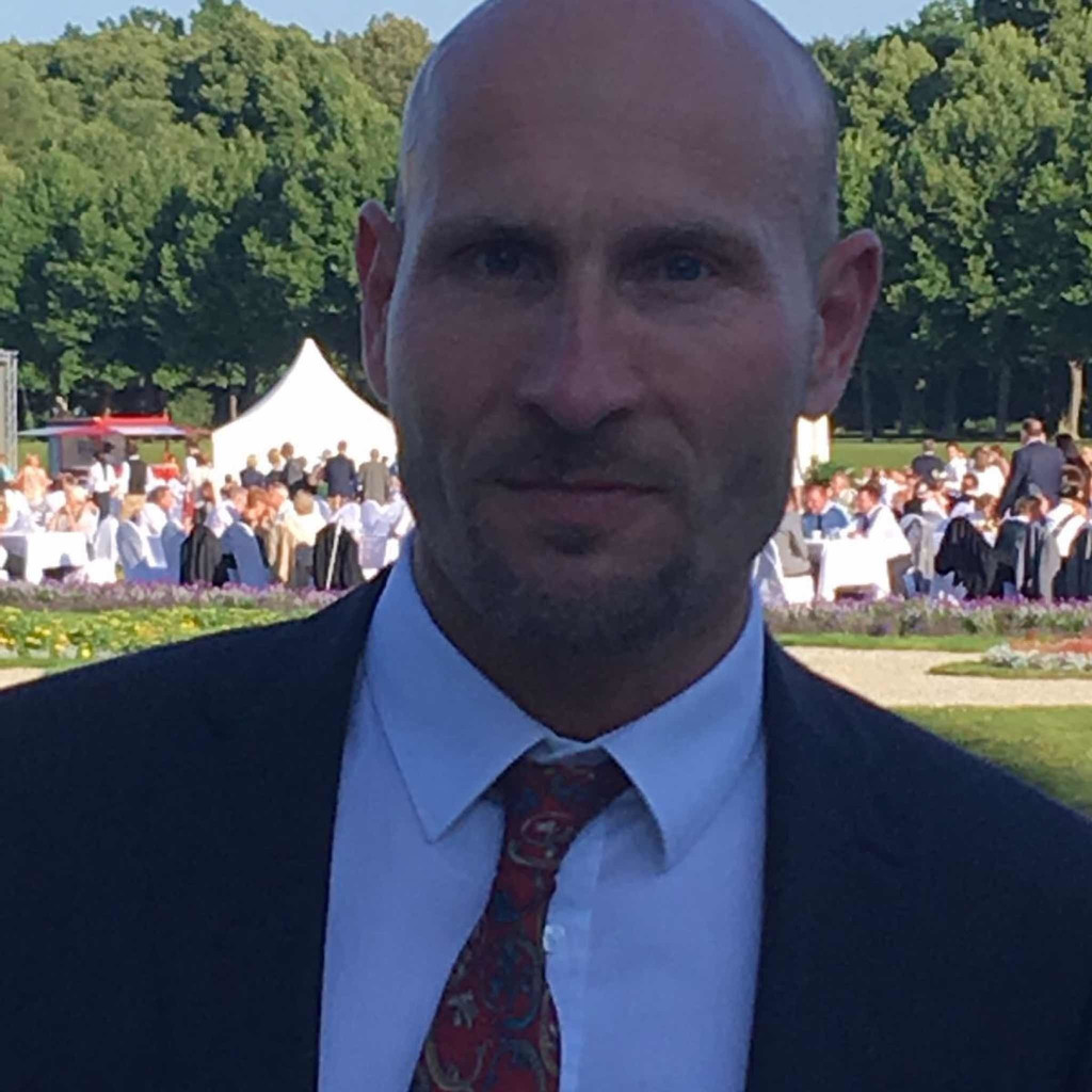 Michael Bonk - Senior Manager Business Controlling - EBV Elektronik ...