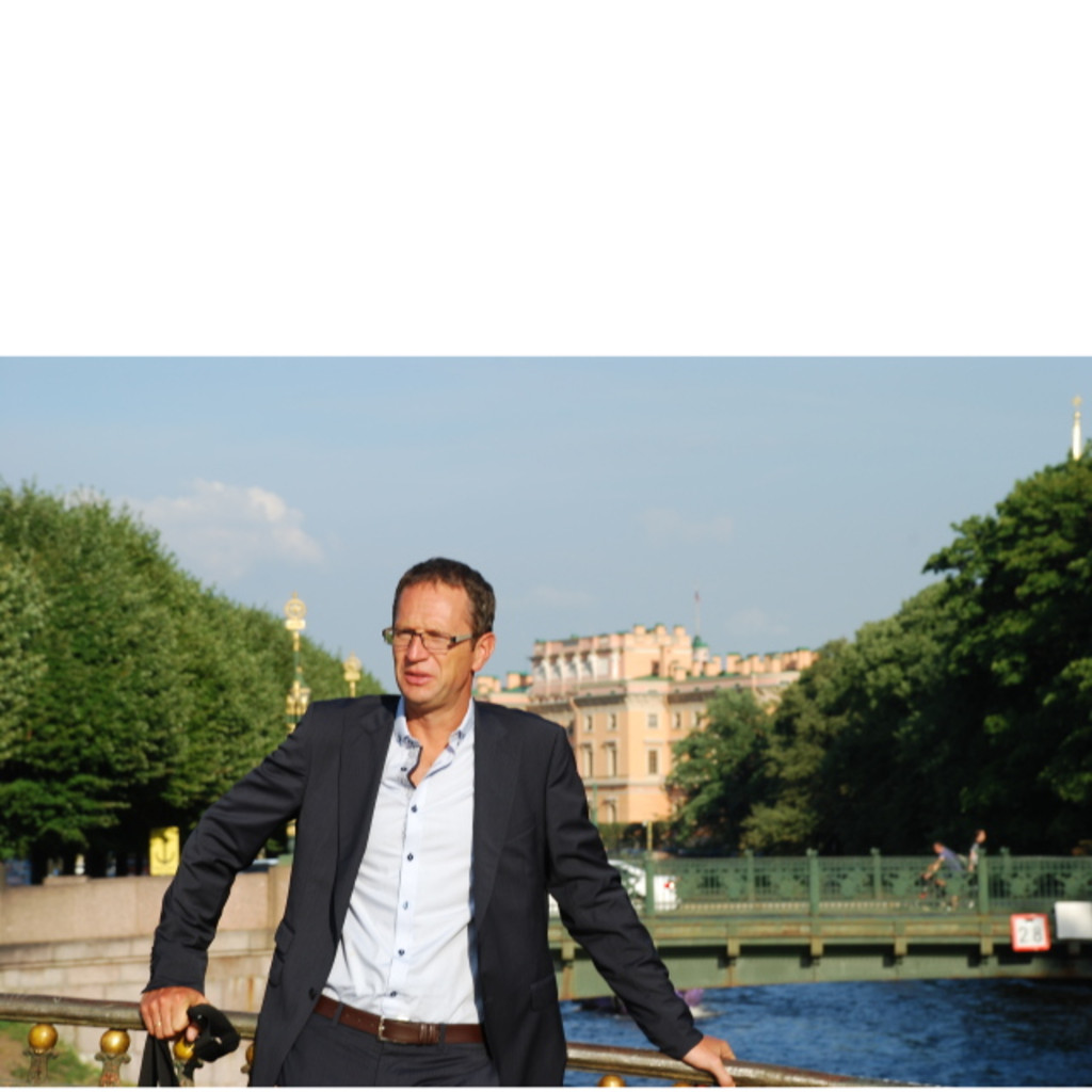 Marc J.R. MONTEYNE - VP Global sales cosmetics/OTC/technical products ...