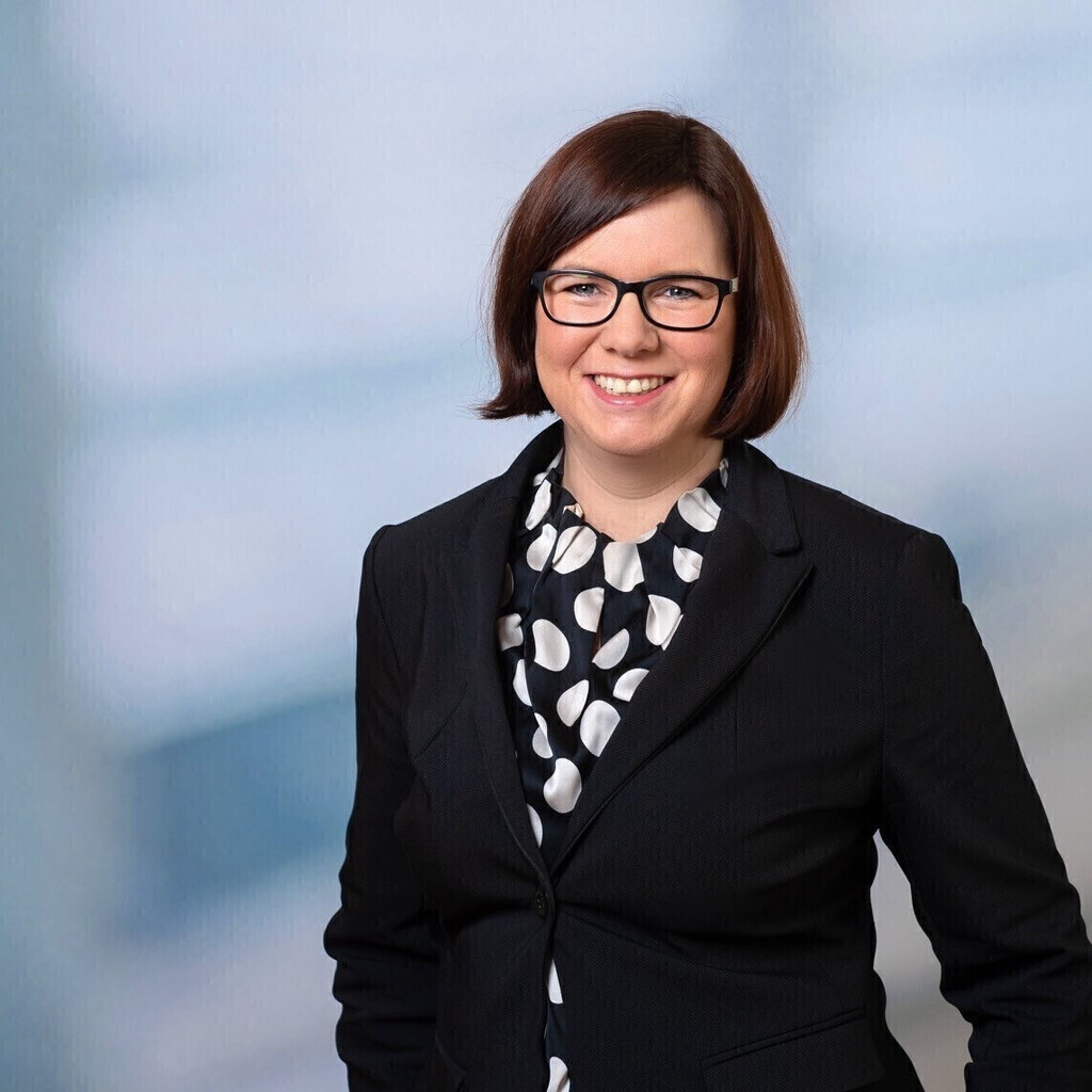 Manuela Strube - Staatssekretärin - Hessisches Ministerium für Arbeit ...