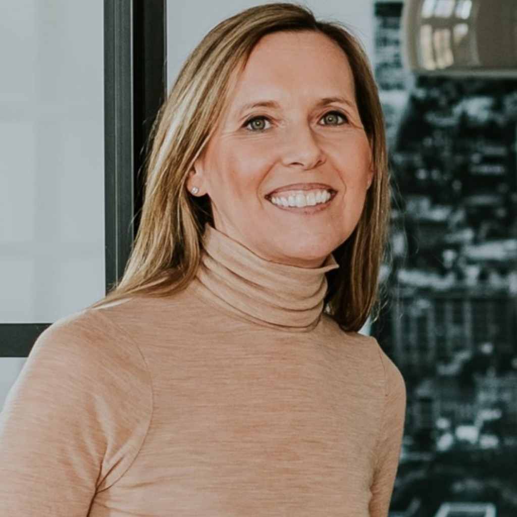 Melanie Syring - Geschäftsführerin - MELANIE SYRING PUBLIC RELATIONS ...