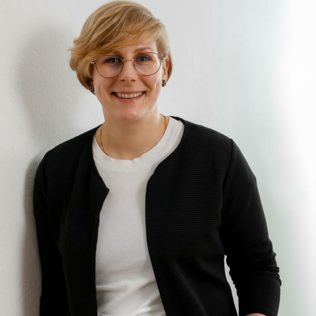Milena Bayerlein - Betriebswirtschaft - IHK Ostwürttemberg | XING