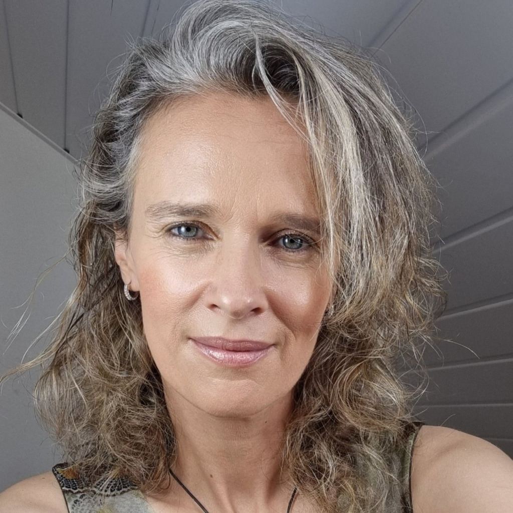 Manuela Emrich - Bewusstseinstrainerin und Energetische Heilerin, Führungskräftecoaching ...