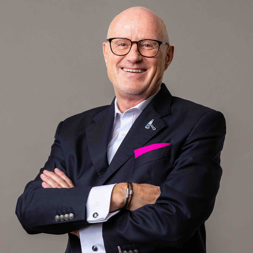 Dr. Michael Reinhardt - CFO - Vilsa-Brunnen Otto Rodekohr GmbH | XING