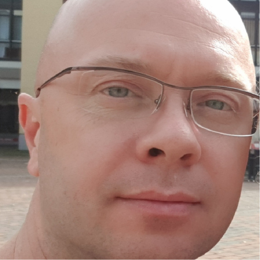 Alexander Ewert - Vertriebsleiter - Monomoc Bilderrahmen | XING