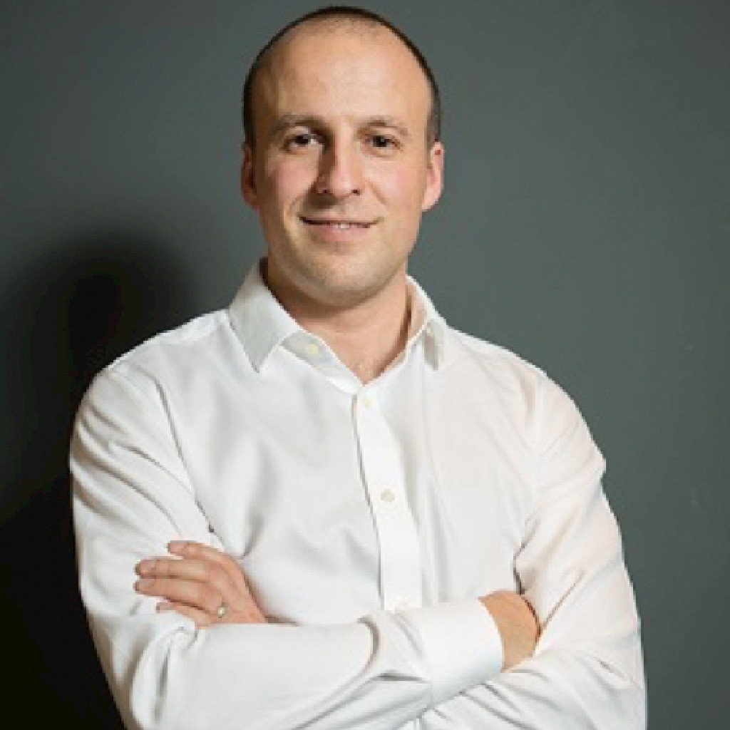 Dragos Jijau - B2B Digital - Strategic Portfolio Manager - Deutsche ...