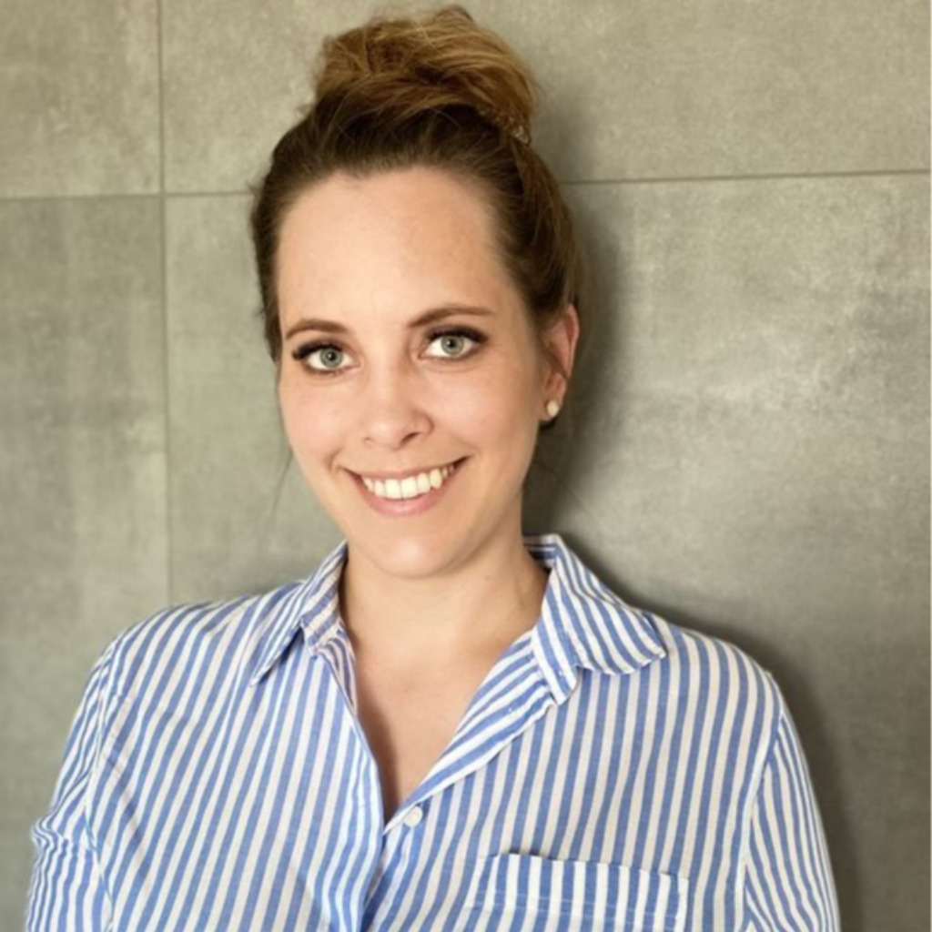 Jennifer Hein's Instagram, Twitter & Facebook on IDCrawl