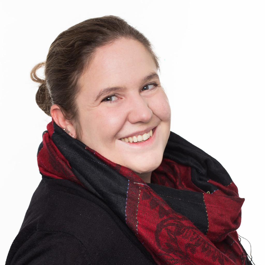 Dipl.-Ing. Simone Roch - Angestellte im Bereich Digitalisierung und ...