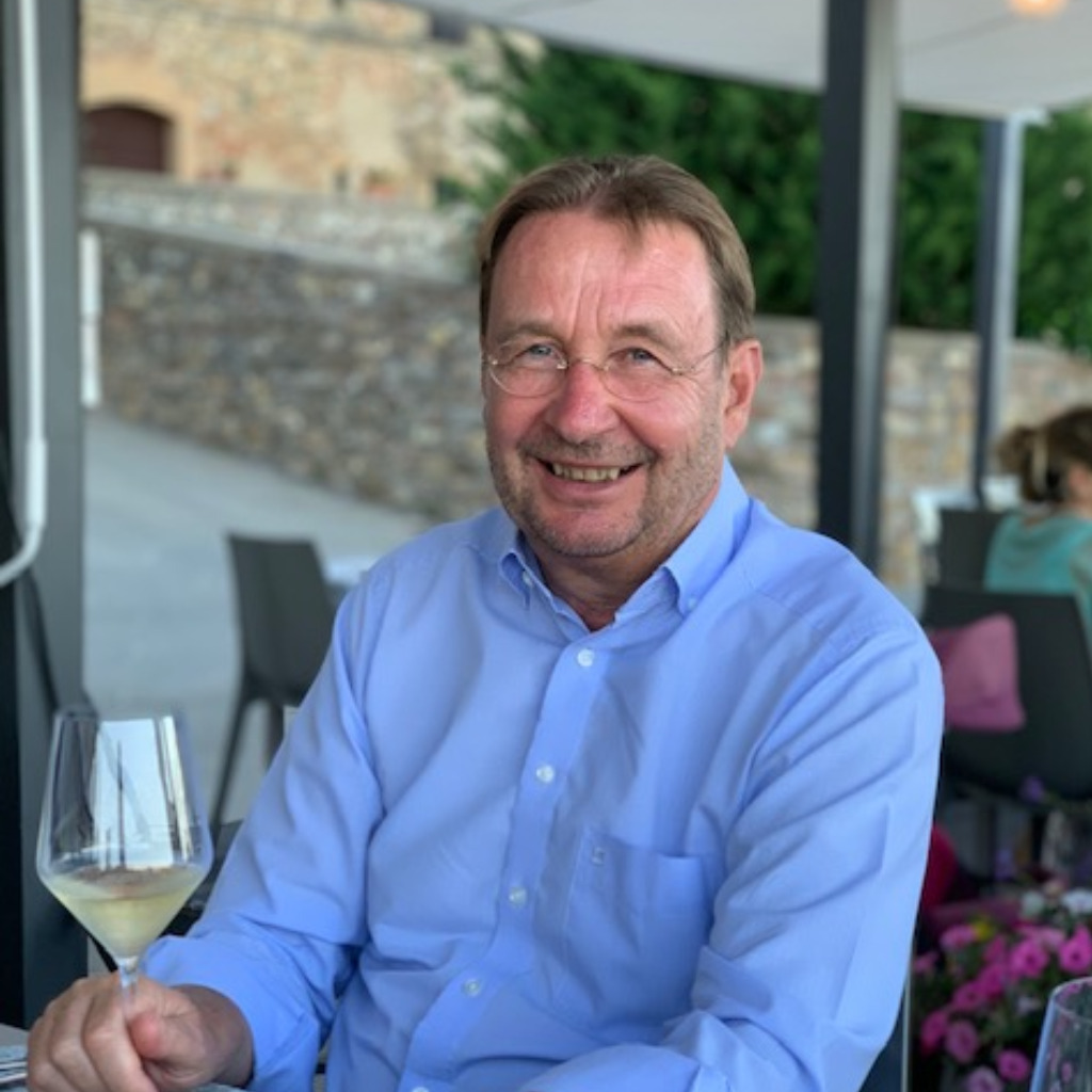 Stephan Lochner - Direktor i. R. - Commerzbank AG | XING