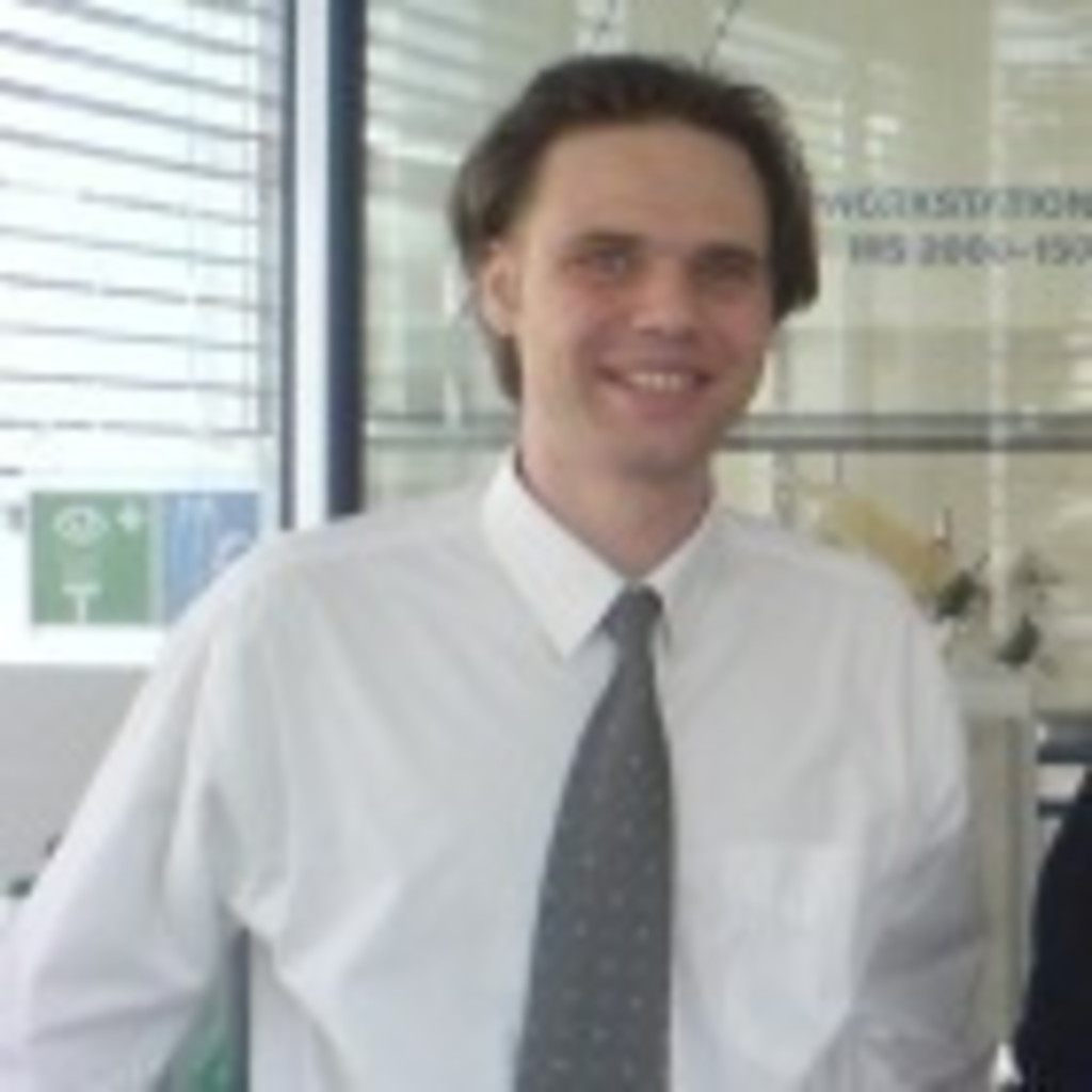 Samuel Hunziker - Senior-Projektmanager - Swiss Crypto Management GmbH ...