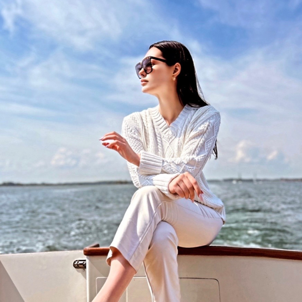 Laura Book - Mitglied der Geschäftsführung - Elektro Book GmbH | XING