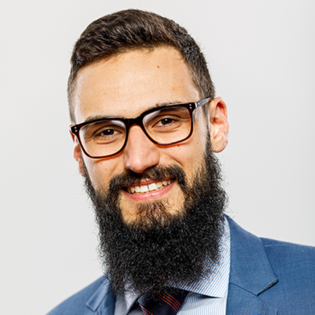 Paul Titze - Personalleiter im Bereich IT für Produktion & Logistik ...